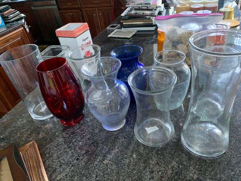 Assorted Glass & Ceramic Vases - Delaware Auction Center