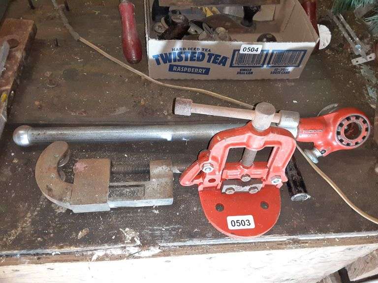 Rigid Pipe Threader, Pipe Holder & Pipe Cutter - Delaware Auction Center
