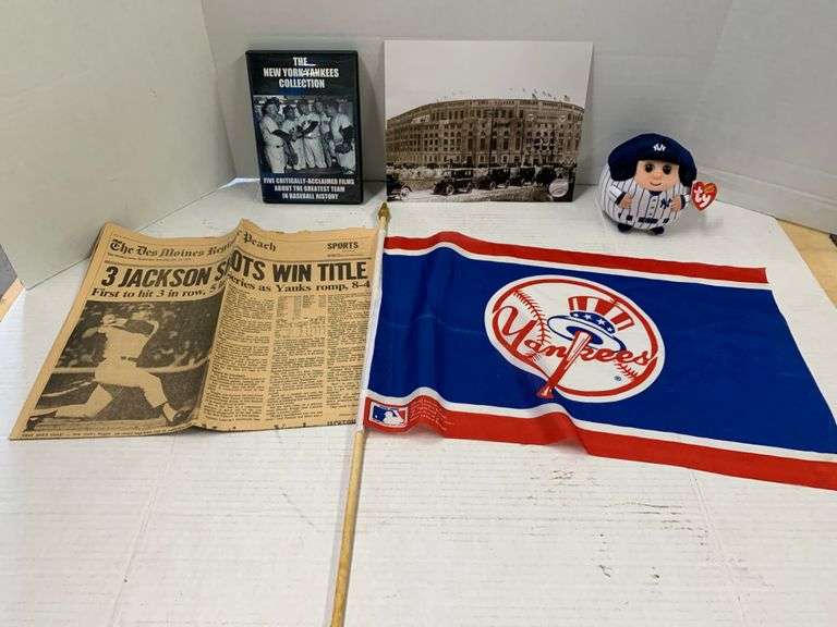 New York Yankees Memorabilia - Delaware Auction Center