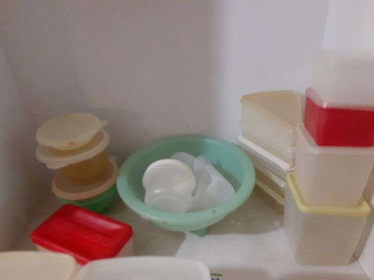 Assortment of Vintage Plastic Storage Containers - Delaware Auction Center