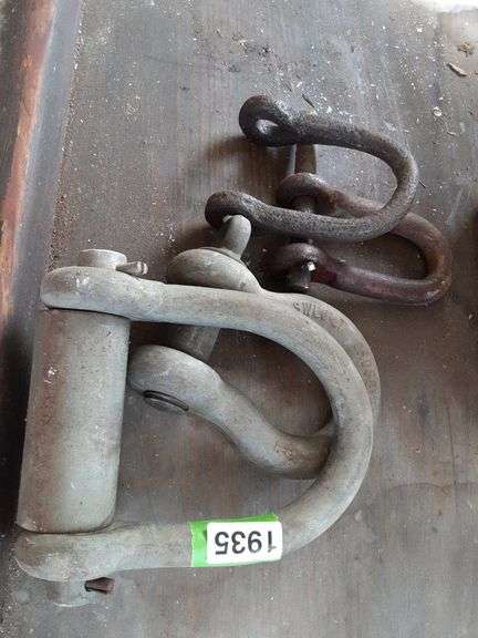 (4) Clevises - Delaware Auction Center