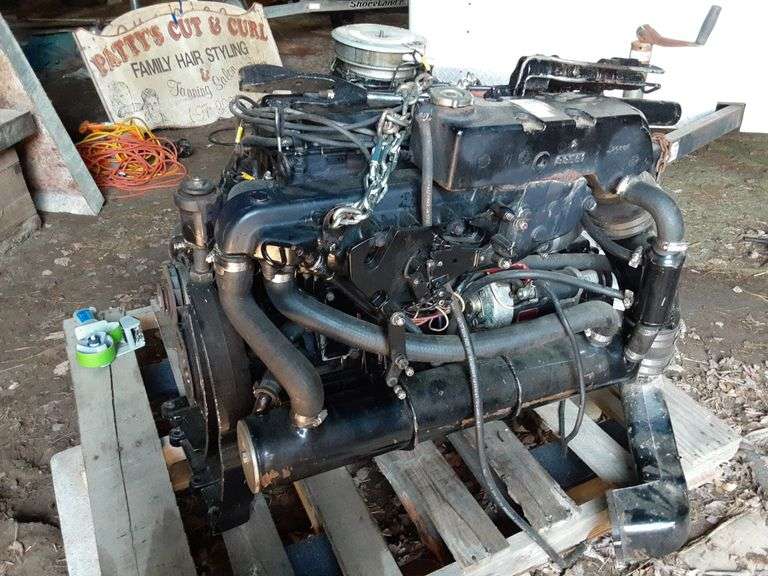 Mercruiser 190 Engine w/ Alpha One Outdrive - Delaware Auction Center