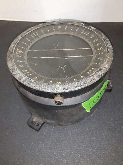WW II Era US Eclipse Pioneer Type D-12 Compass - Delaware Auction Center