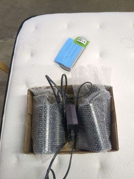 Twin Kingsdown Somos Adjustable Bed w/remote control - Delaware Auction ...