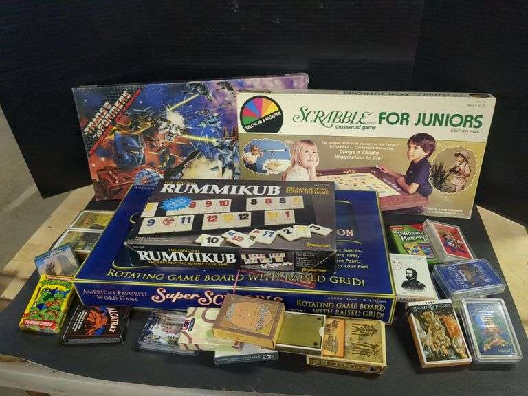 Assorted Board & Card Games - Delaware Auction Center