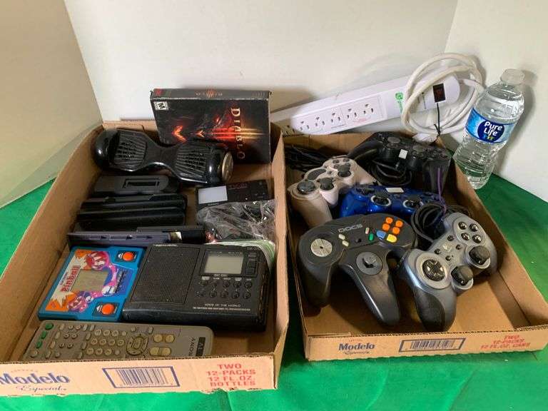 Assorted Electronics and Video Game Controllers - Delaware Auction Center