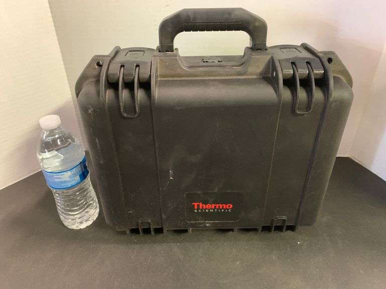 Pelican Style Dry Box - Delaware Auction Center