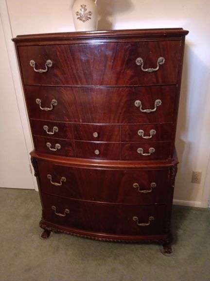 Vintage Mahogany Chest of Drawers with Clam Shell Pulls - Delaware ...