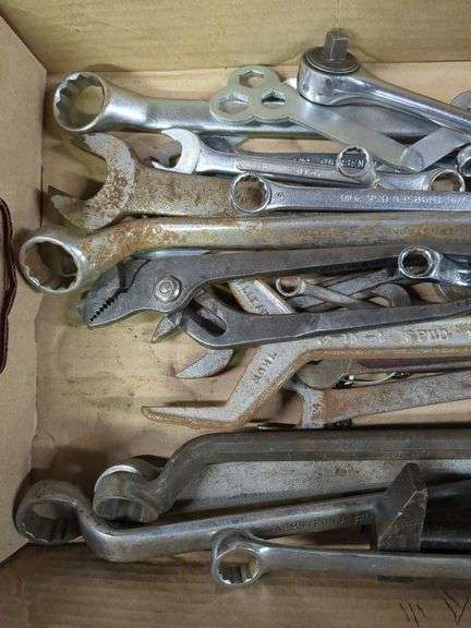 Assorted Pliers, Wrenches & Ratchet - Delaware Auction Center