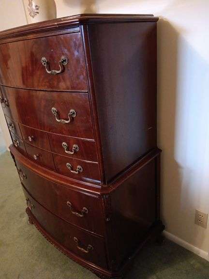 Vintage Mahogany Chest of Drawers with Clam Shell Pulls - Delaware ...