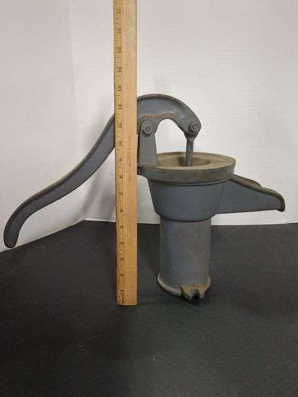 Pitcher Pump - Delaware Auction Center