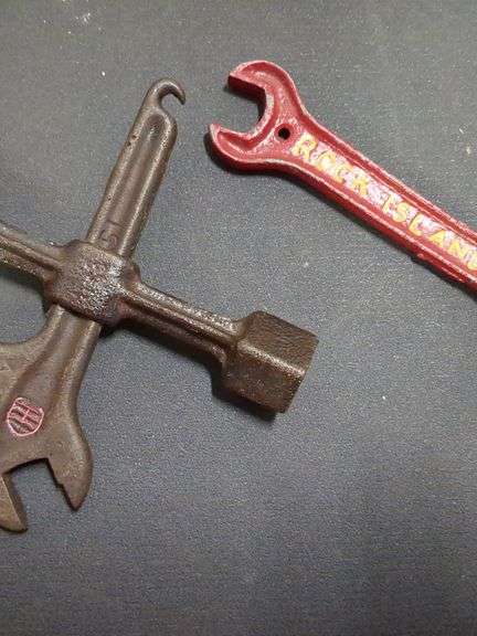 Rock Island Wrench & Drum Wrench - Delaware Auction Center