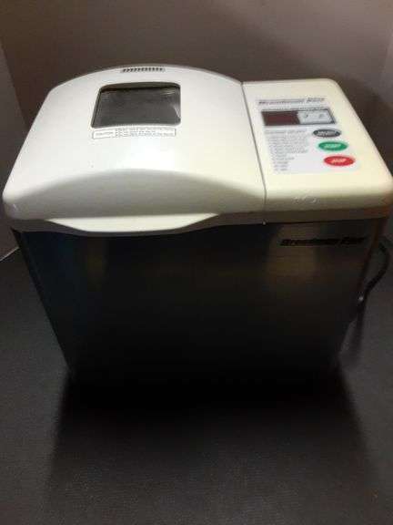 Breadman Plus Bread Maker - Delaware Auction Center