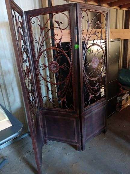 Room Divider - Delaware Auction Center