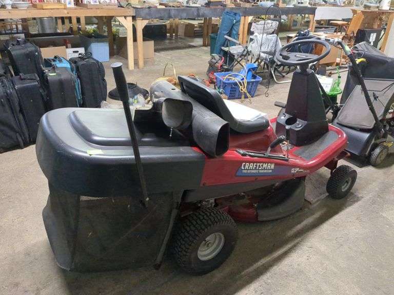 Craftsman Mid Engine Rider 13.5HP Electric Start 30" Mower/Mulcher ...