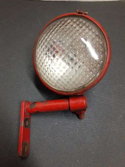 Tractor Lamp - Delaware Auction Center