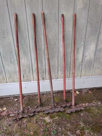 (5) Garden Rakes - Delaware Auction Center