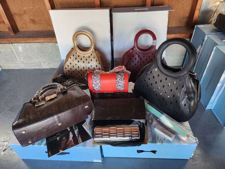 (6) Glass Handbags/Purses - Delaware Auction Center