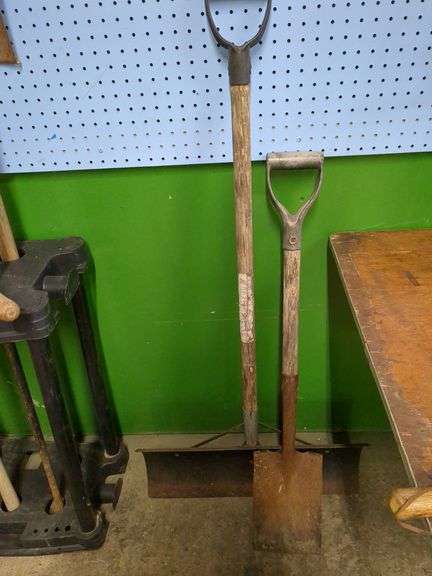 Shovels and Level - Delaware Auction Center