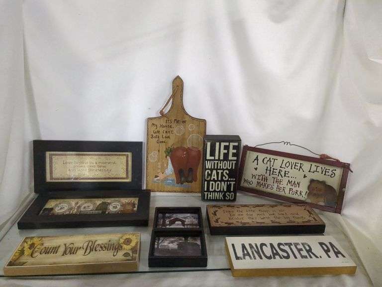 Assortment of Decorative Wood Plaques & Signs - Delaware Auction Center