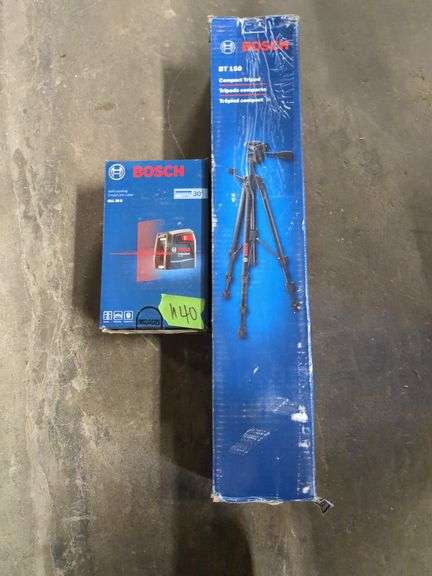 Bosch Self Leveling Laser Level and Compact Tripod - Delaware Auction ...