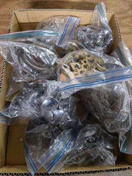 Drawer Pulls, Knobs, and Hardware - Delaware Auction Center