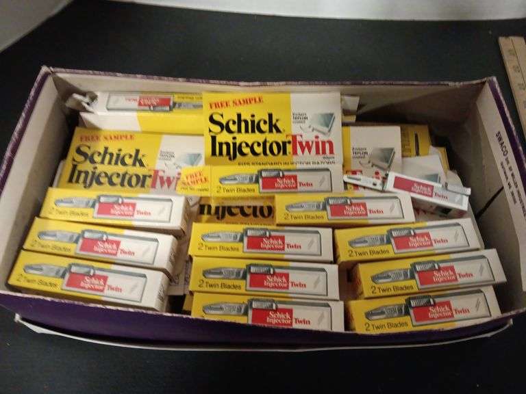 Vintage Schick Injector Twin Razor Blades - Delaware Auction Center