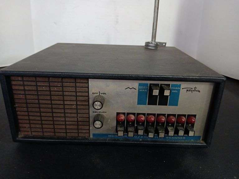 Vintage Regency Scanner - Delaware Auction Center