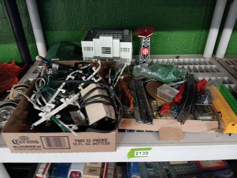 Assortment of HO Scale Trains, Track, Controllers & Accessories - Delaware Auction Center