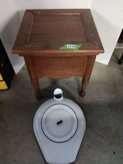 Wood Commode & Enamel Bed Pan - Delaware Auction Center