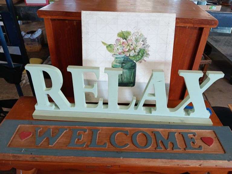 Welcome Sign, Relax Sign, and Canvas Artwork - Delaware Auction Center