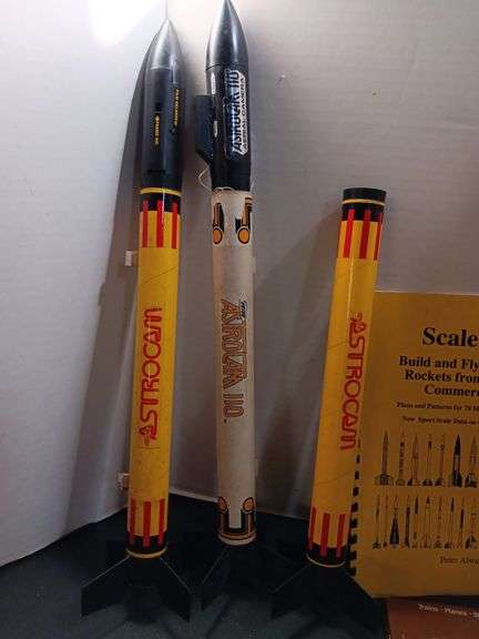 (4) Books on Modeling & Model Rocketry and (3) Model Rockets - Delaware ...