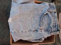 (6) Pairs of Levi's Jeans & Cutoffs - Delaware Auction Center