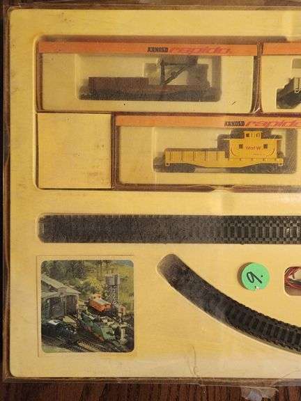 Arnold Rapido Train Set - Delaware Auction Center