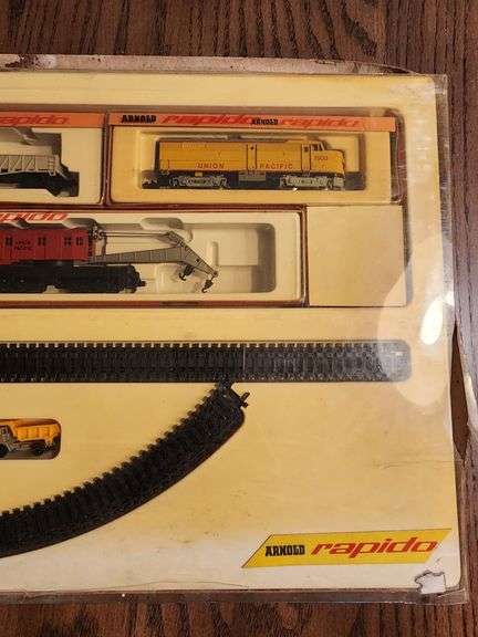 Arnold Rapido Train Set - Delaware Auction Center