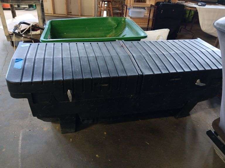 Never-Rust-Tool-Tainer II L Plastic Truck Box - Delaware Auction Center
