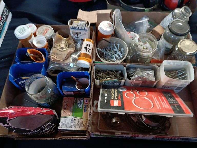 Assorted Hardware - Delaware Auction Center