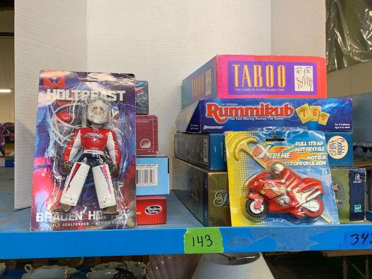 Assorted Board Games & Toys - Delaware Auction Center