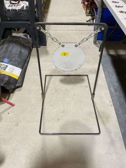 Steel Target - DOOLEY AUCTION, LLC