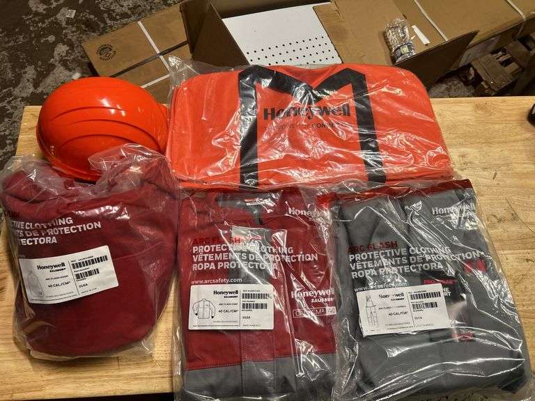 Salisbury Size L 65 cal/sq ATPV PrismShield/Pro-Wear Arc Flash PPE Kit ...