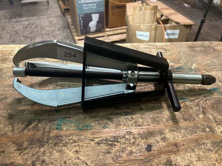 Posi Lock Puller 15" Spread 20 Ton Capacity Puller Gears & Pulleys ...