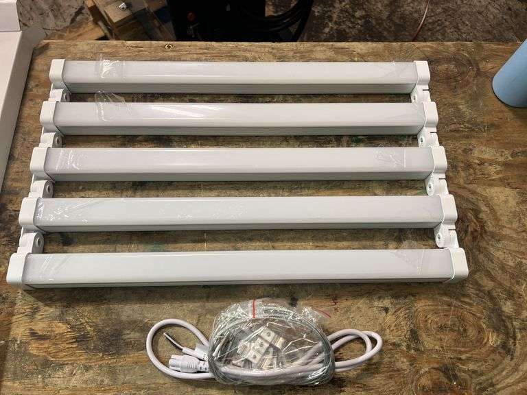 (5) Partsmaster 75W 2 Ft Formable LED Fixture Frosted - DY21125205 ...