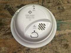 BRK First Alert Smoke Detector Alarm w/Battery - SCO2B - MSRP $ 30.99 ...