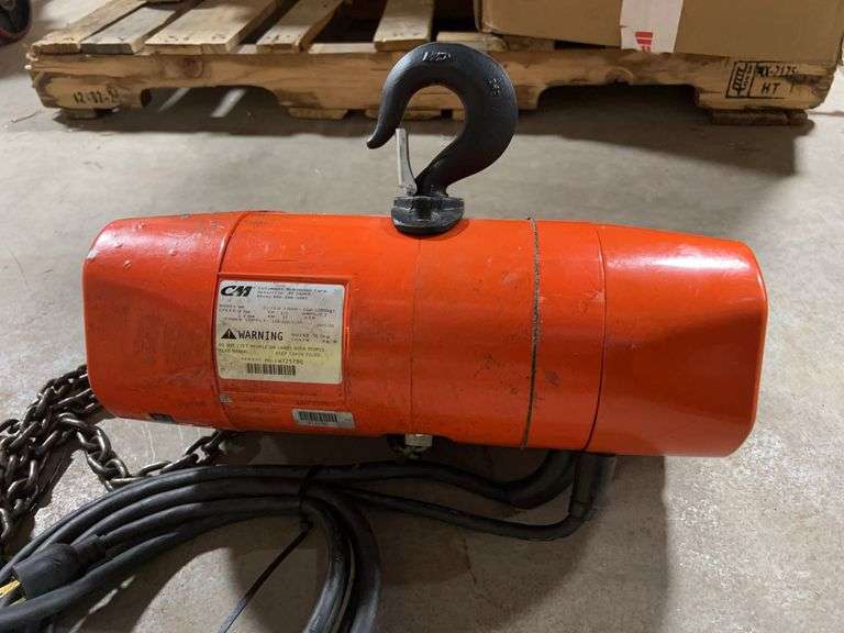 Columbus McKinnon 1 Ton Capacity 8 FPM 1/2HP 37kW 7.7A 110-120V 60Hz ...