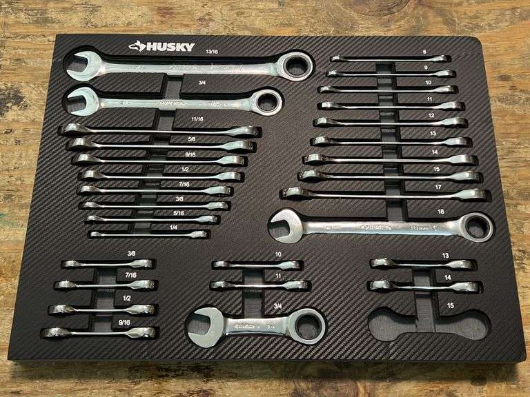Husky 29 -Pc SAE and Metric Ratcheting Wrench Set in EVA Tray ...