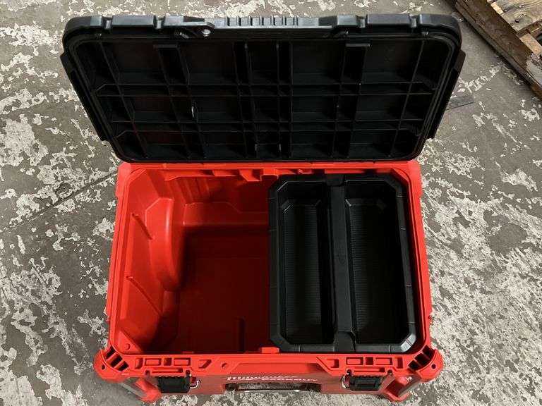Milwaukee Packout 22-1/8" W Padlockable Rolling Modular Tool Box - 48 ...
