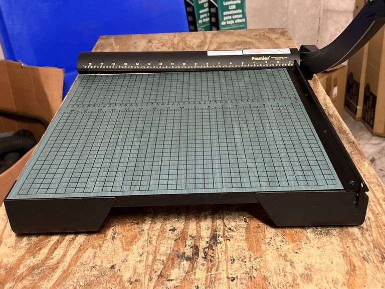 Premier 18" Cutting Lg Guillotine Countertop Paper Cutters - 36WD01 ...