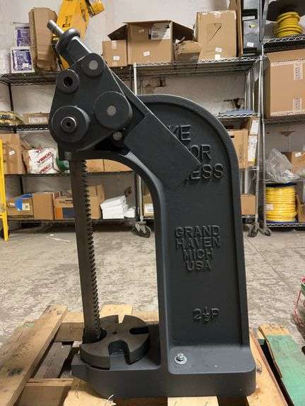 Dake Model 2-1/2 6-Ton Broaching Compound Leverage Arbor Press ...
