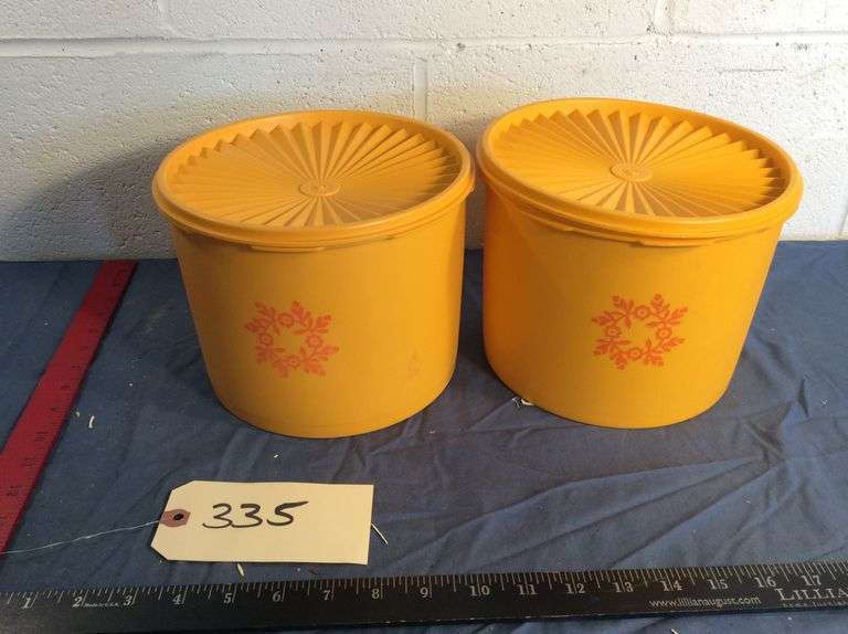Tupperware Canisters - Duck Soup Auctions