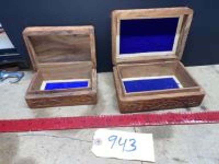 Wooden carved boxes • Warehouse (single level) • ( Click for More ...
